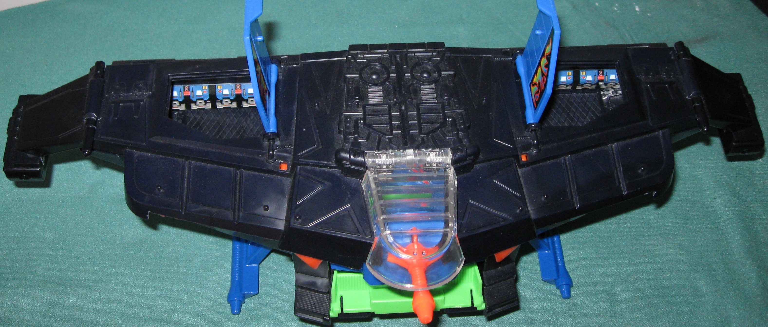 Micro Machines Museum - www.M2Museum.com Z-bots Play Sets & Vehicles